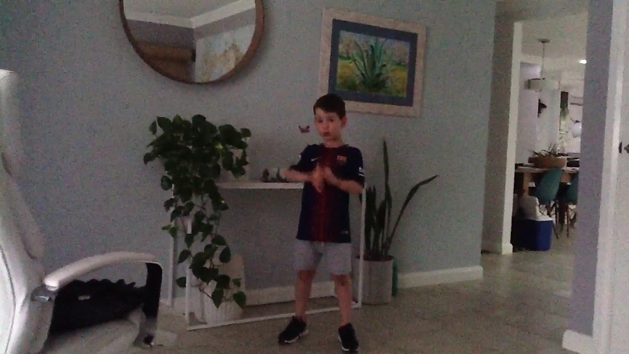 Wired dancing - YouTube