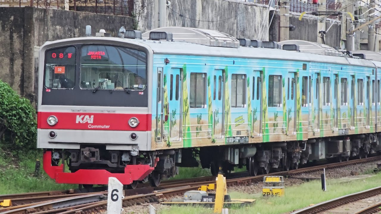 [4K] Stasiun Bogor: Kompilasi KRL Commuter Line | JR 205 VVVF, Tokyo ...