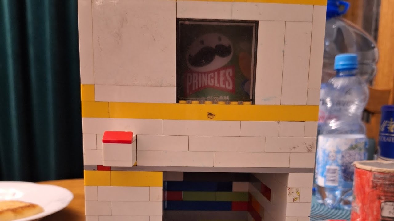 Lego Pringles Machine 4.0 - YouTube