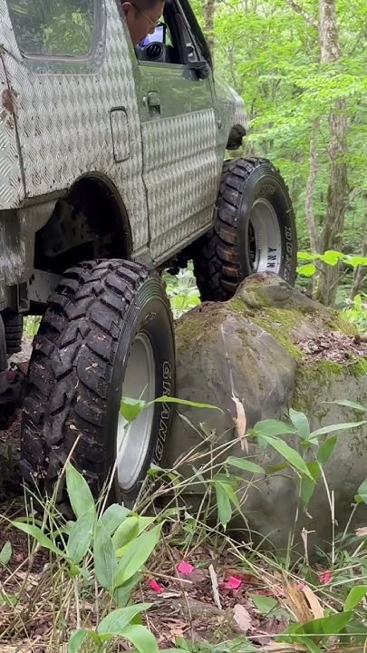 ジムニー オッパイ岩#ジムニー#jb23 - YouTube