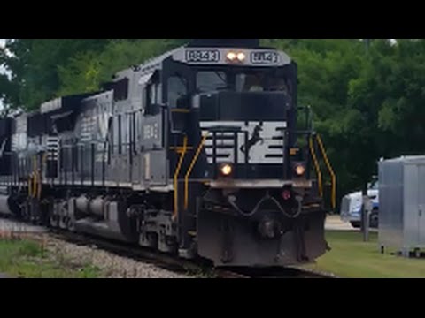 [NS]8843 GE D9-40C-6993 EMD SD60E Leads E25-19 & Quelling K5LA Headed To There Line With Long ...