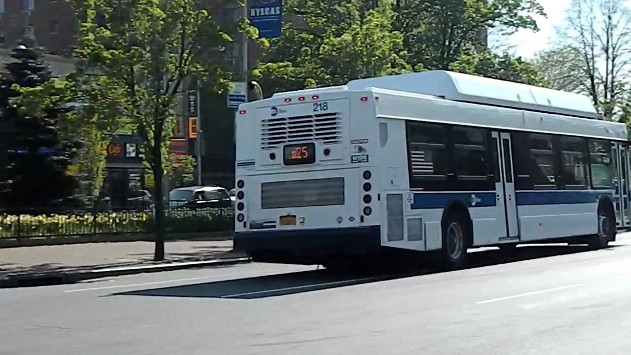 MTA Bus Company 2011 New Flyer Industries C40LF #218 & 200 on the Q25 ...
