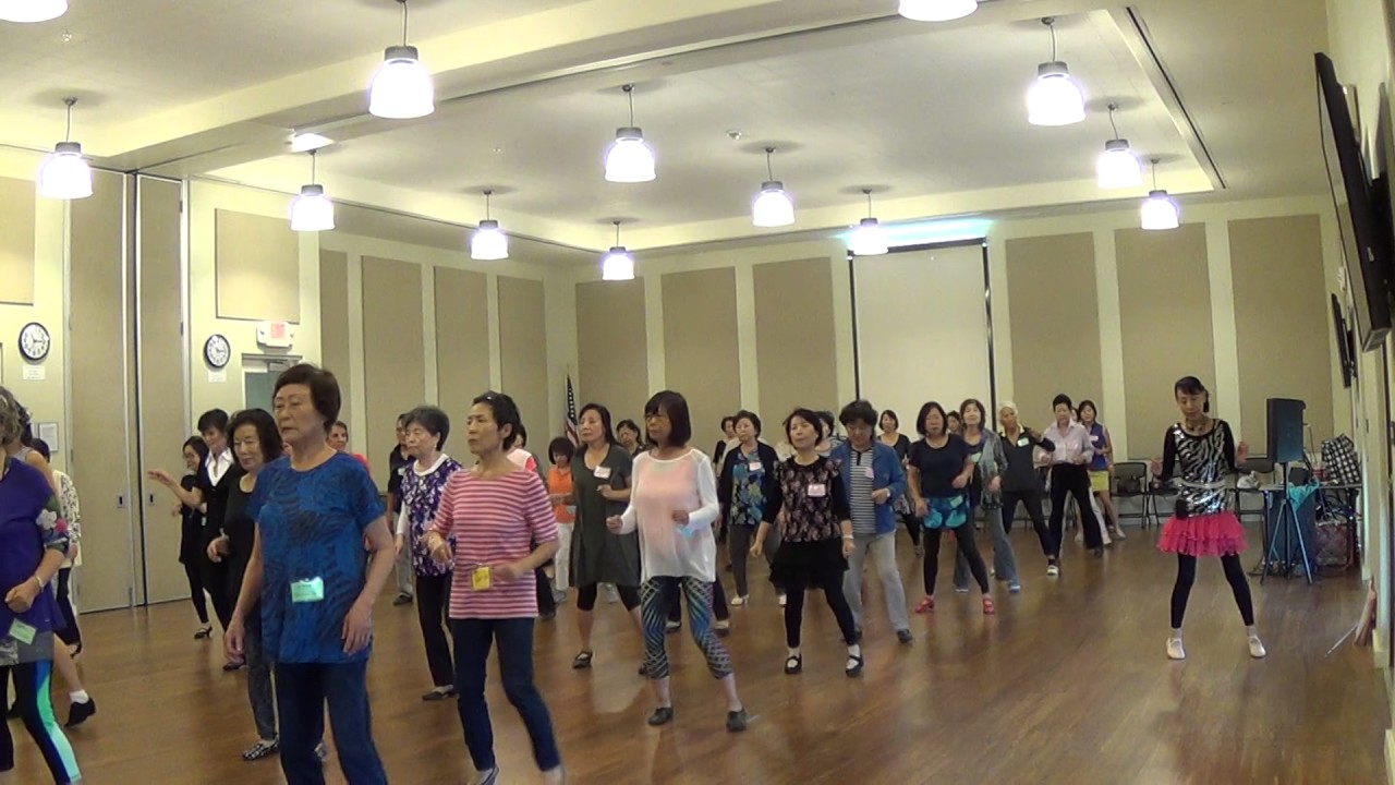 Mambo Santa Mambo ( Teach & Dance ) - Line Dance by Jenifer Wolf - YouTube