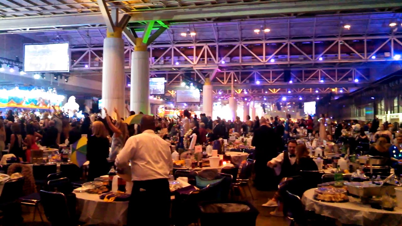 Krewe of Endymion, float #13; Mardi Gras season 2020; entering ...
