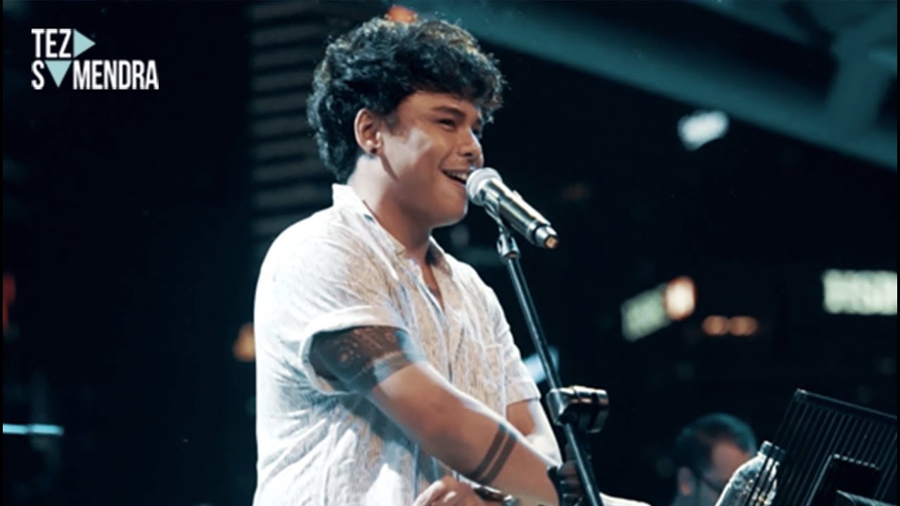 Teza Sumendra - Live at Mosaic Music Festival, Singapore 2017 - YouTube