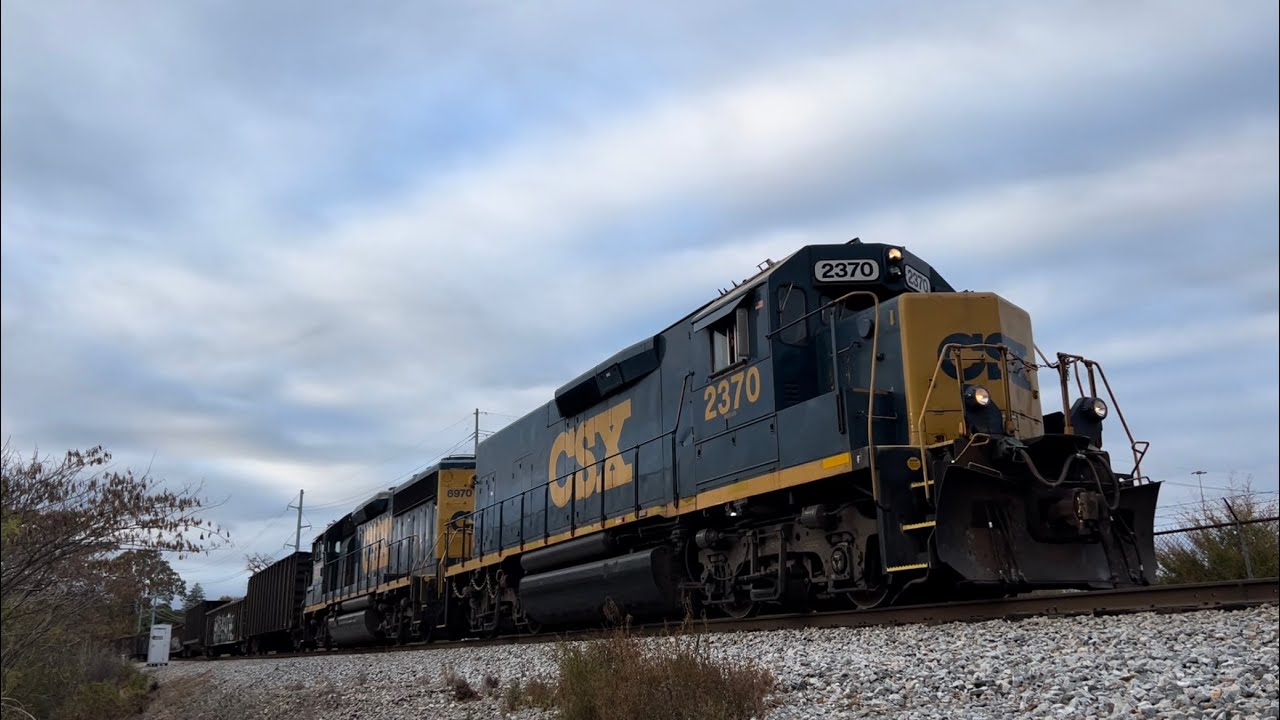 CSX Road Slug 2370 Leads Local L665-26 on 10/26/22 - YouTube