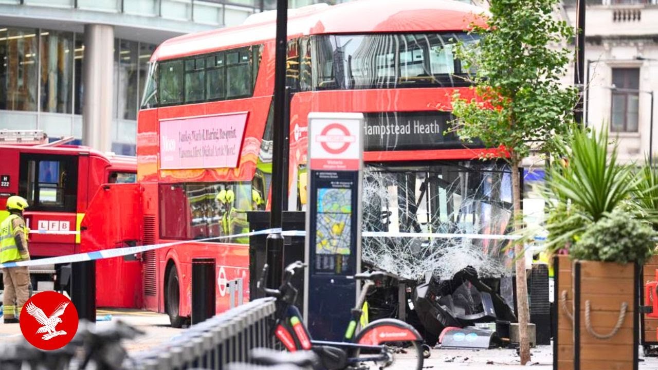 15 people in hospital after bus hits pedestrians outside Victoria station - YouTube