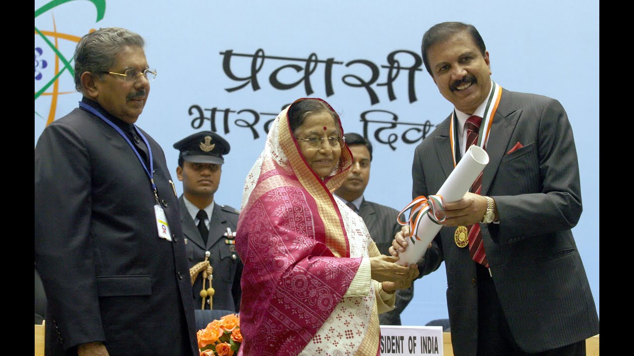 Dr Azad Moopen | Success Story | ഡോ. ആസാദ് മൂപ്പൻ - YouTube