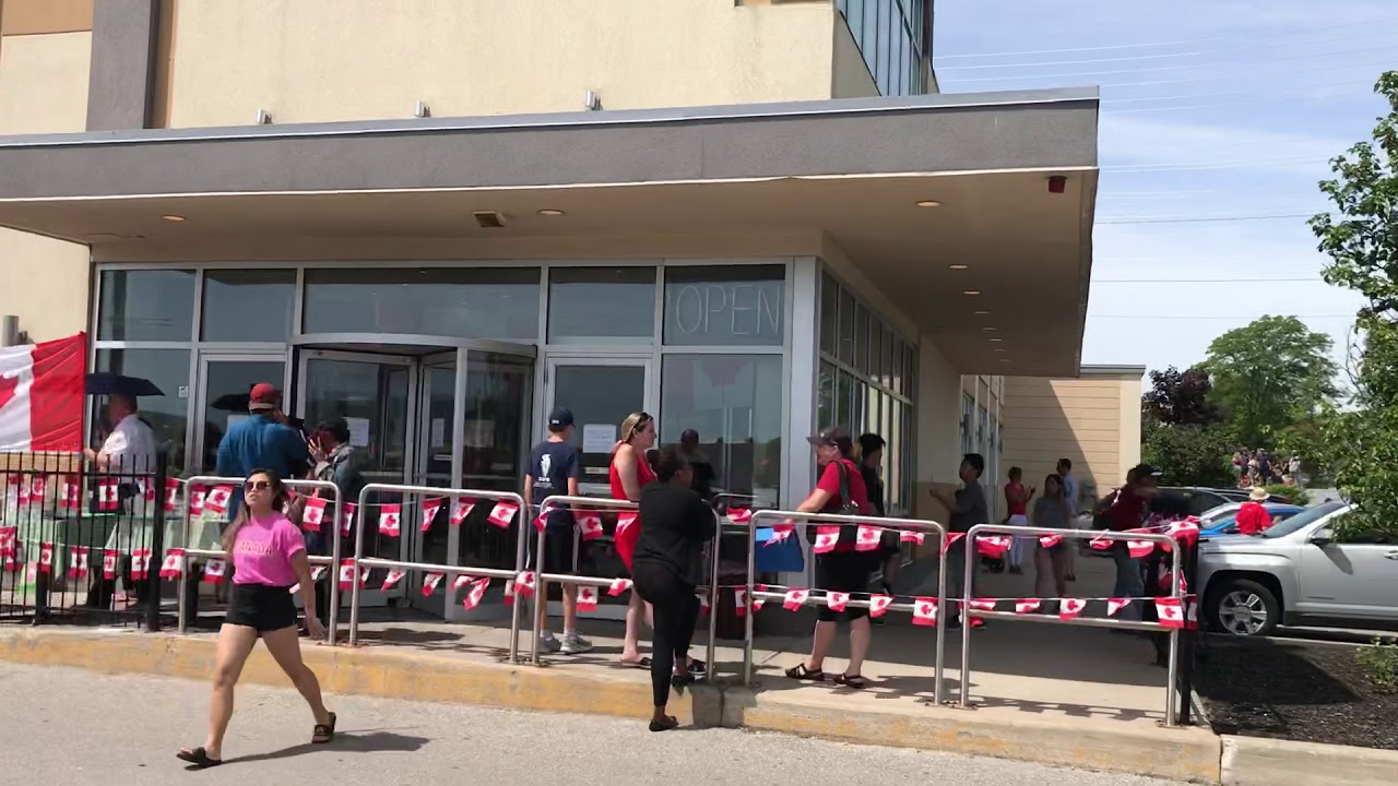 2019 Canada Day Mandarin free buffet in New Market - YouTube