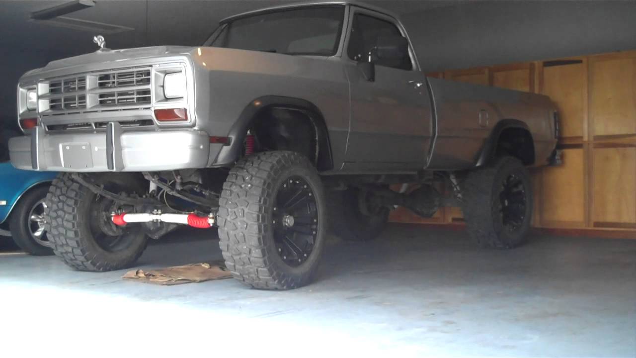 89 Cummins Cold Start - YouTube