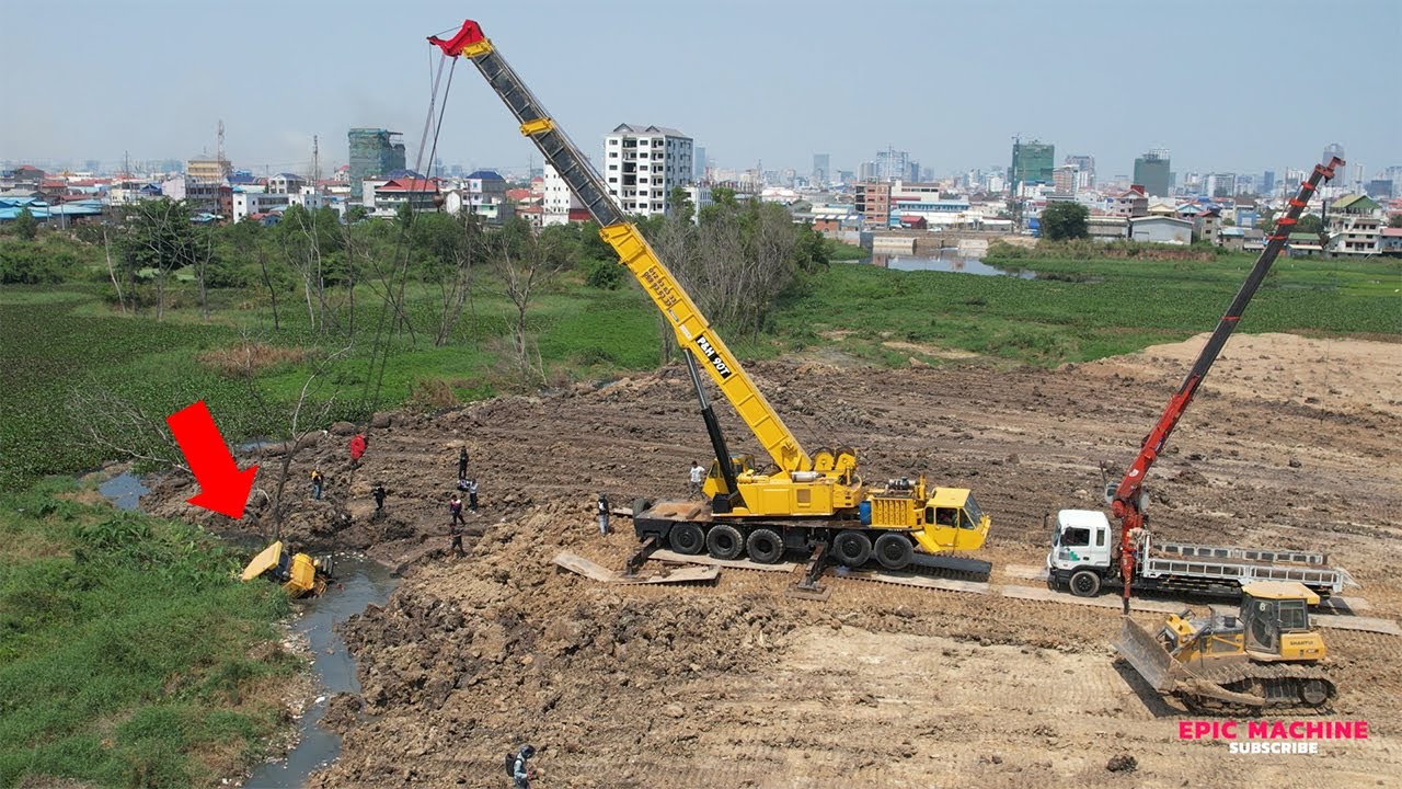 Incredible!! Best Technique Of Crane 90Tons Help Bulldozer Fail In ...