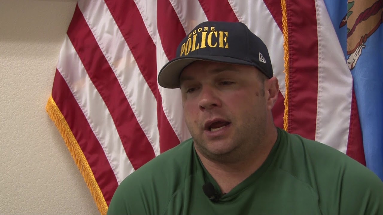 Moore Police Department K-9 Team - YouTube