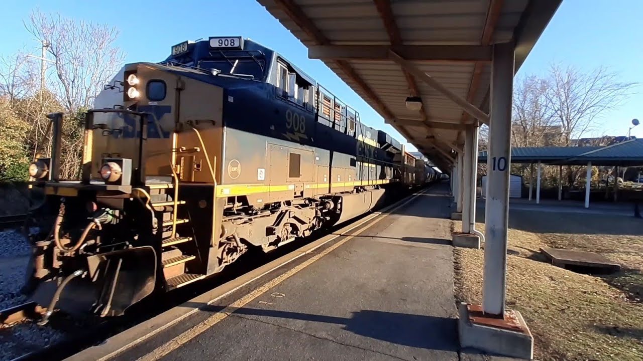 CSXT 908 leads CSX L637 by the Amtrak station Columbia SC - YouTube