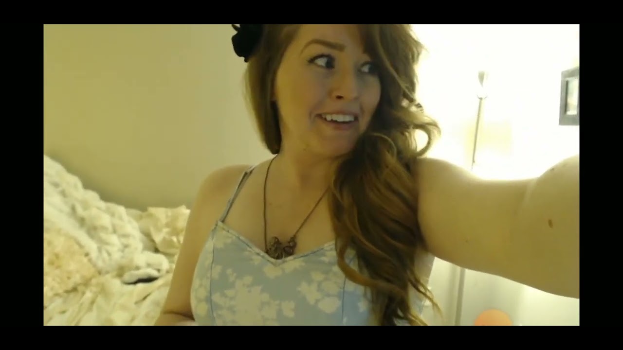 Pregnant Brezzy Wright - YouTube