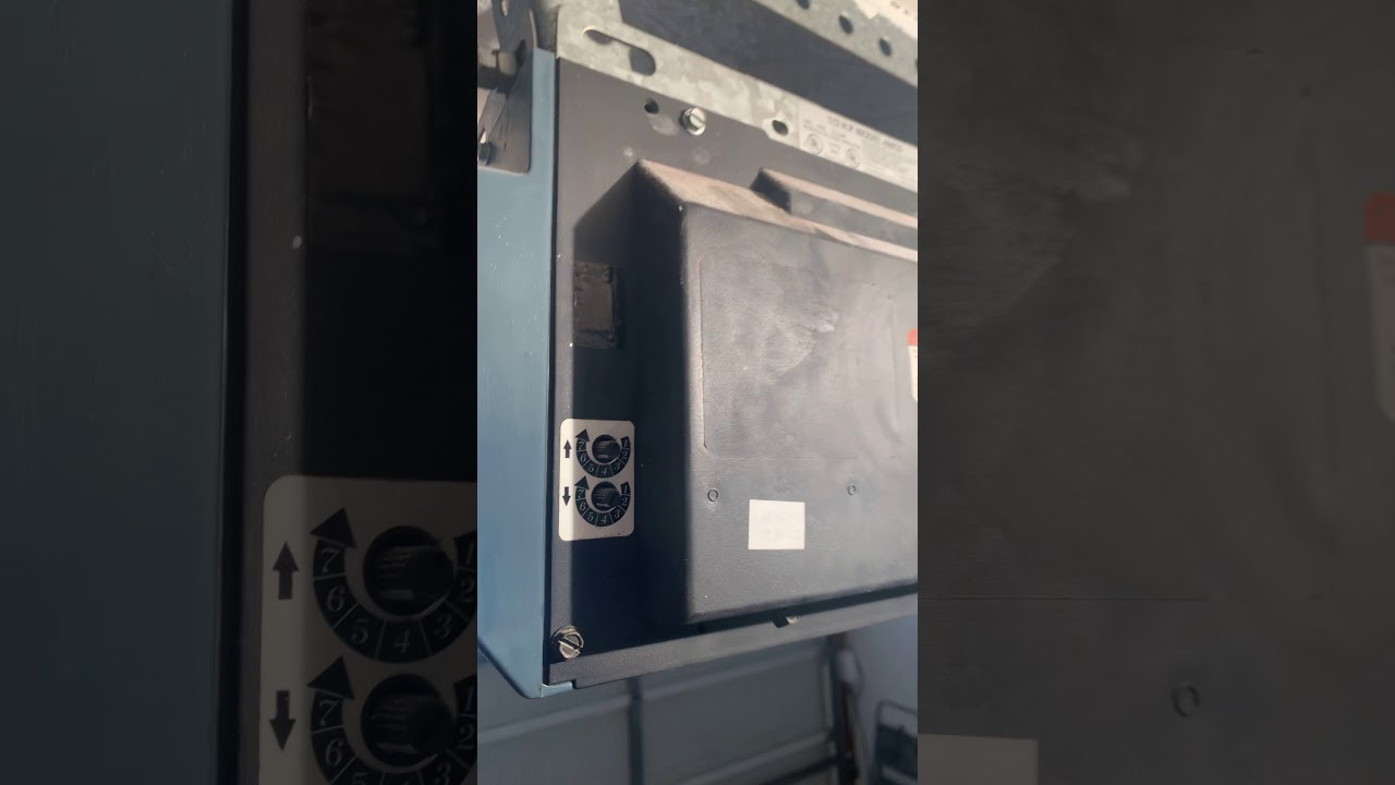Overhead Doors Legacy Model 496CD (clicker programming) - YouTube