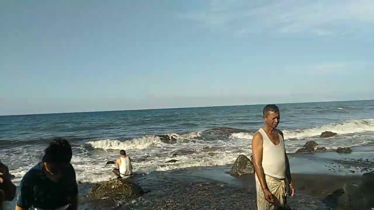 genah pelukatan pojok batu Singaraja - YouTube