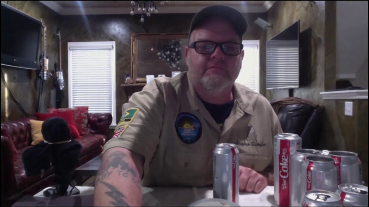 Solargraphy Pinhole Camera construction tutorial with Stephen W Ramsden ...