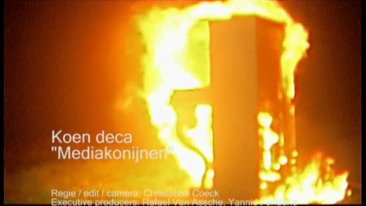 Koen Deca "mediakonijnen " - YouTube