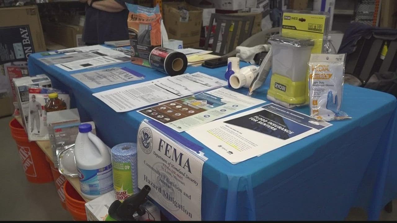 How to prepare for a hurricane | Tips from FEMA - YouTube