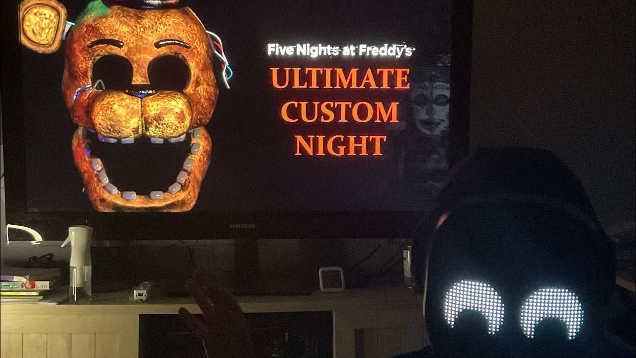 Playing Ultimate Custom Night | #2 - YouTube