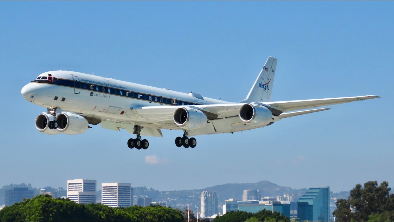 NASA DC-8 Airborne Science Laboratory Low Pass // Flyby @ Santa Monica ...