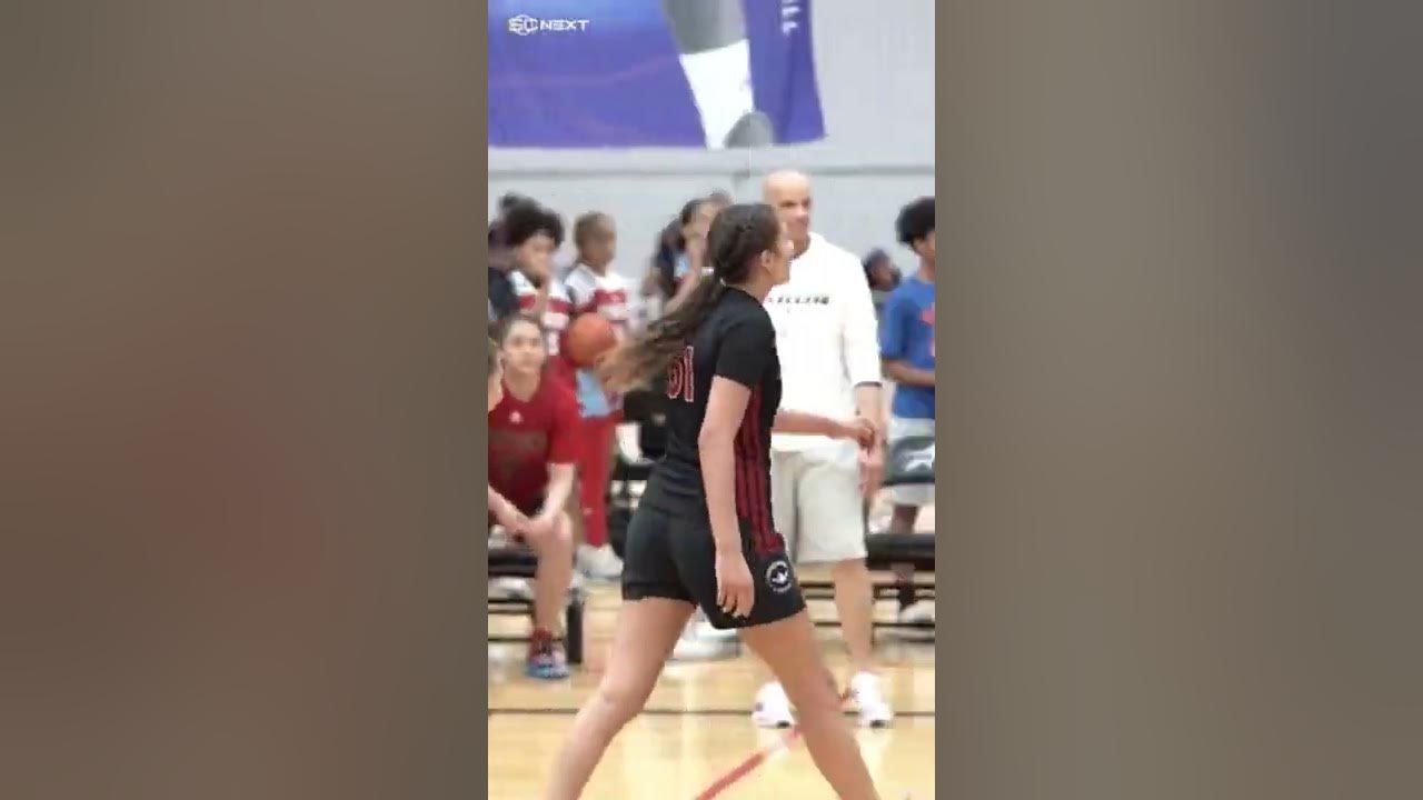 Sienna Betts is ice cold! Game winning stepback trey by one of the top ...