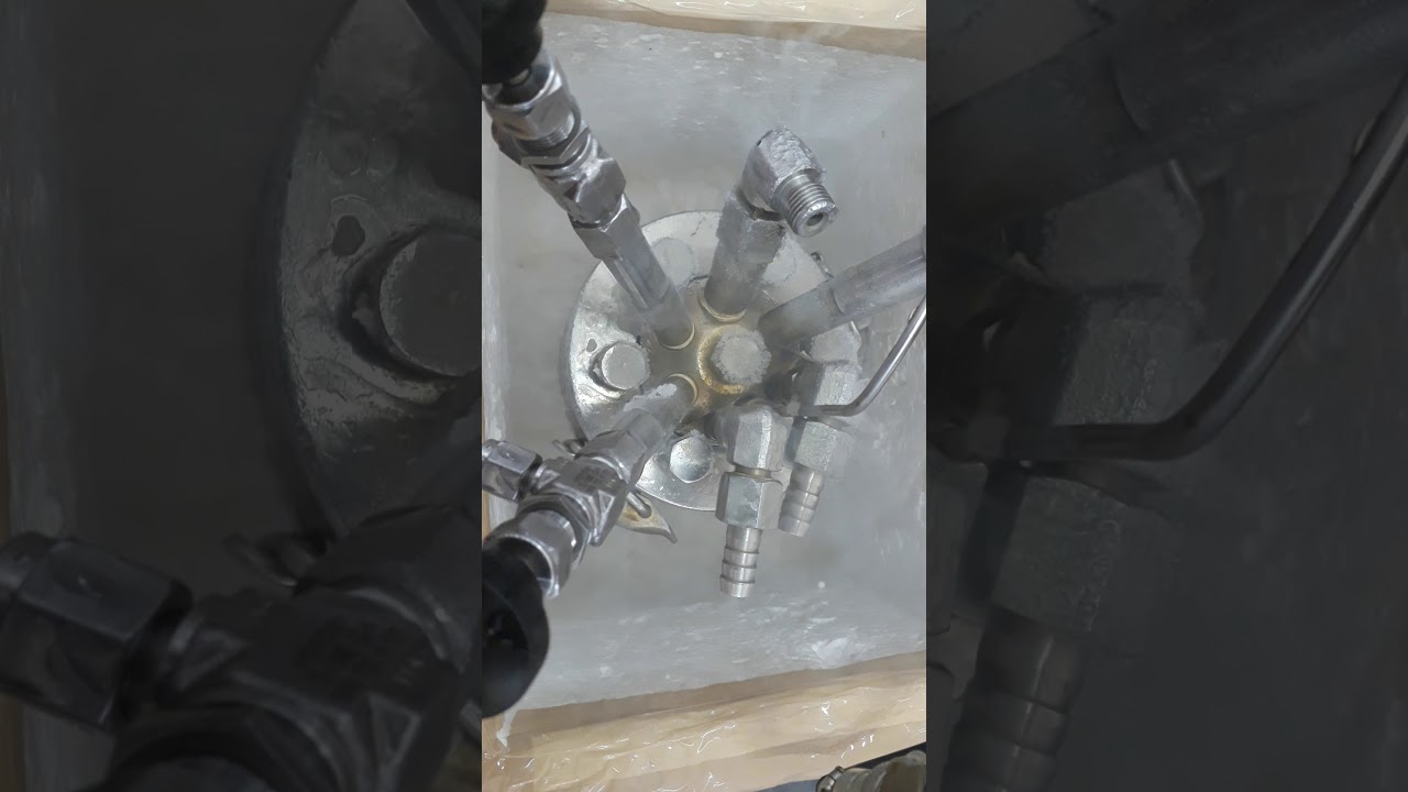 Liquid nitrogen evaporation. - YouTube