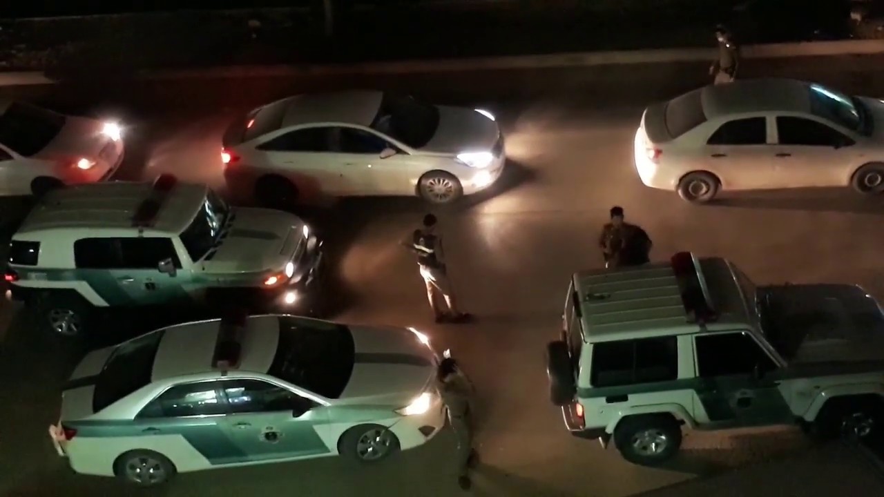 Saudi Arab Police checking in Road - YouTube