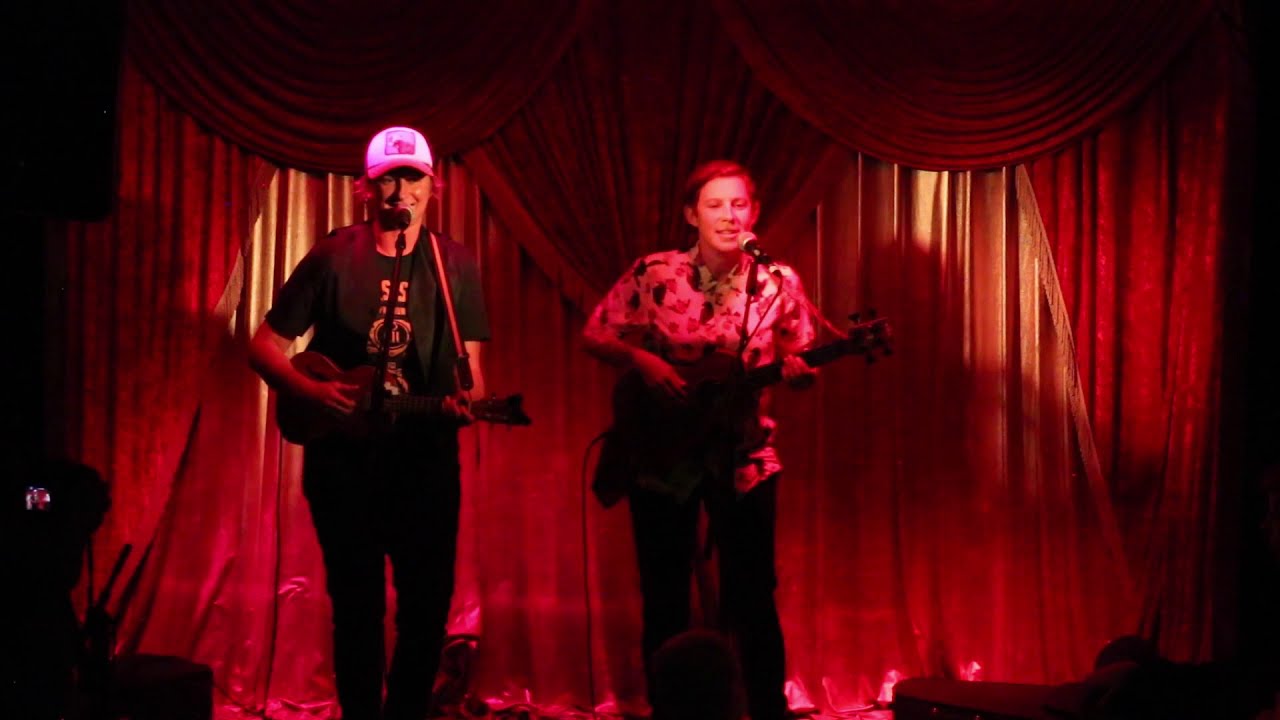 90s Rap Medley - Tuck Shop Ladies (Live) - YouTube