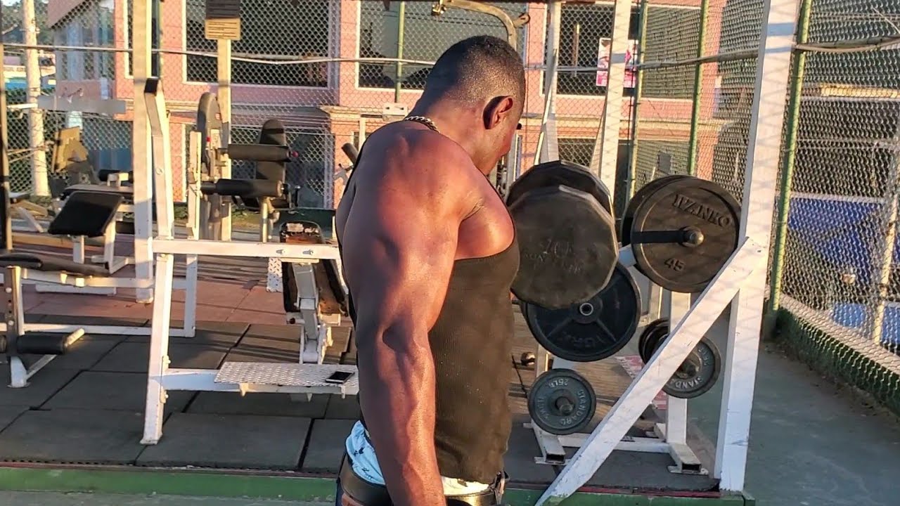 CHEST AND ARMS WORKOUT ROUTINE FOR MASS AND CUTS WITH CHAD DURING THE ...