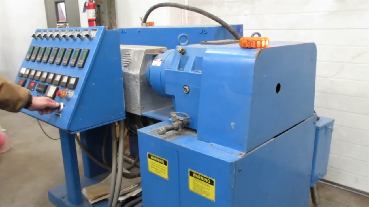 1.5" Killion Extruder, 30:1 L/D, 20 HP Motor, Vented Barrel - YouTube