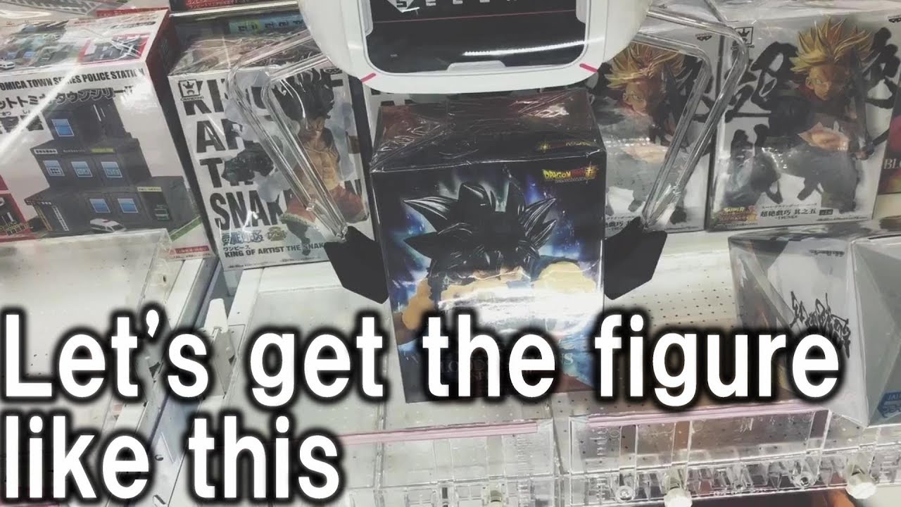 Japanese Professional Claw Machine Player Dragon Ball and One Piece ...