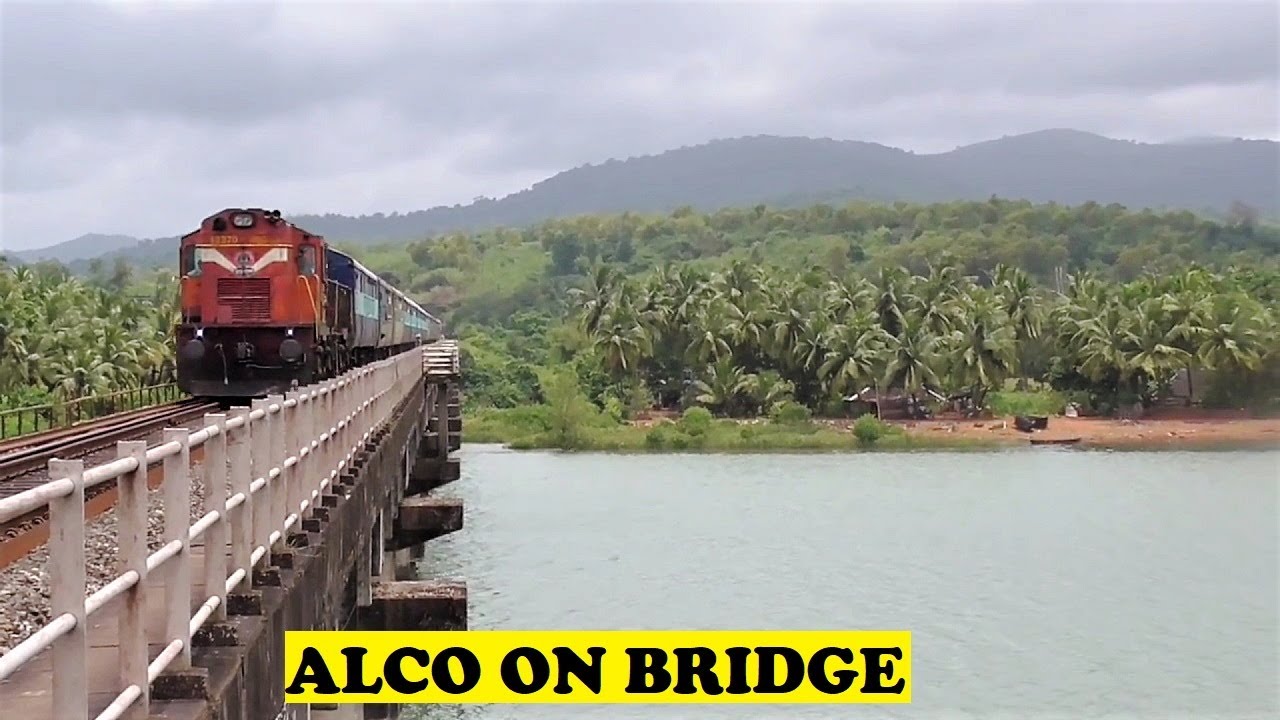 WDG3A ALCO Mumbai Mangalore Chug, Accelerate On Scenic Aghanashini ...