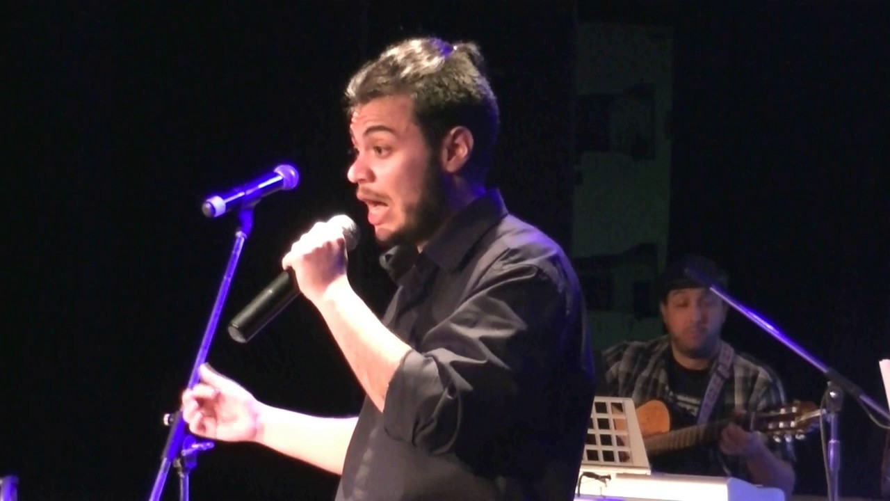 Gala Folclorica - Sede Pilar - Valeria Lynch - YouTube