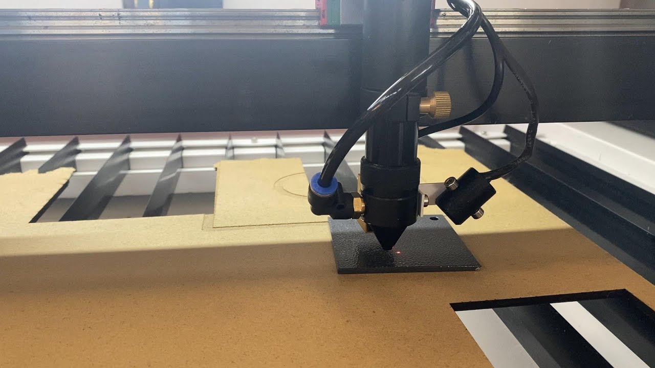 how to use auto focus for co2 laser engraver cutter machine - YouTube