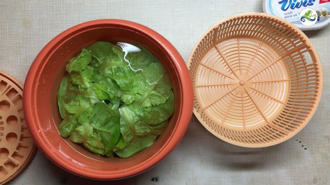Čišćenje i pranje salate iz vrta #2511 - YouTube