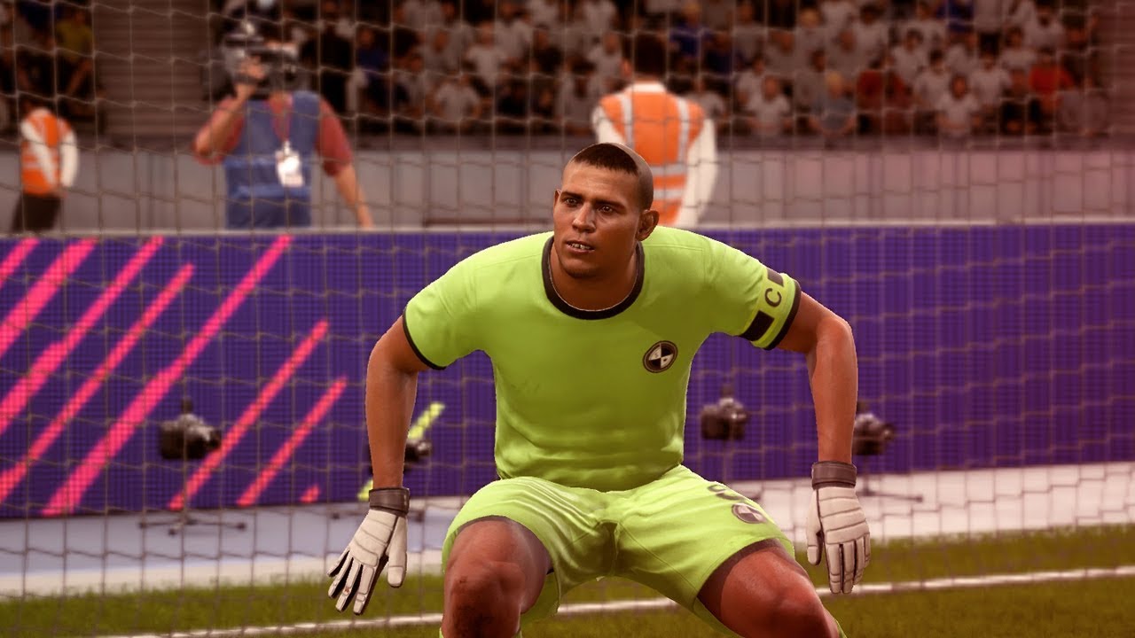 FIFA 18: IKONE 94er RONALDO "R9" ALS TORWART SPIELEN! - YouTube
