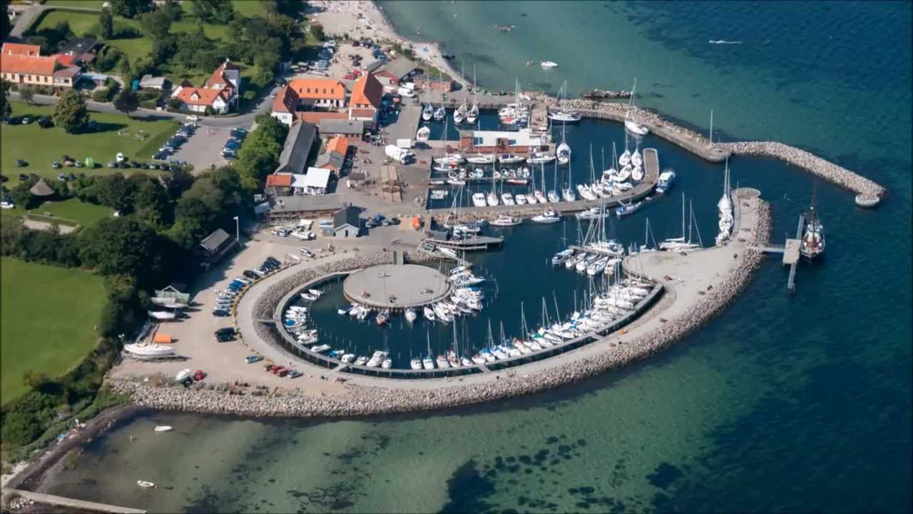 Lundeborg havn set fra oven - YouTube