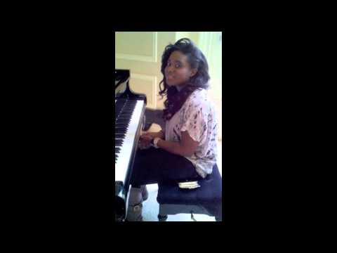 Jada PlayingThe Piano - YouTube