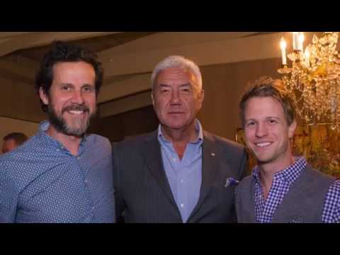 Entrevue avec le réalisateur Corey Loranger - YouTube