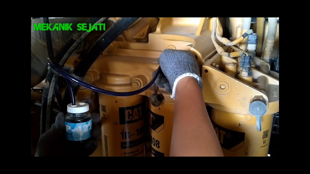 Cara mengambil sampel oli alat berat caterpillar - YouTube