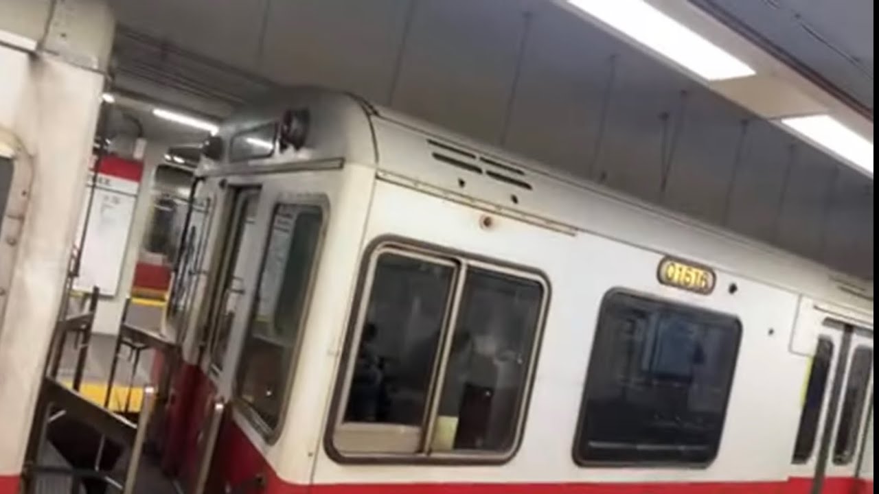 01616 Causes ANOTHER BREAKDOWN (MBTA Red Line Buffoneries - YouTube