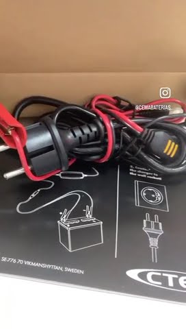 Battery charger XS 0.8 - CTEK - YouTube