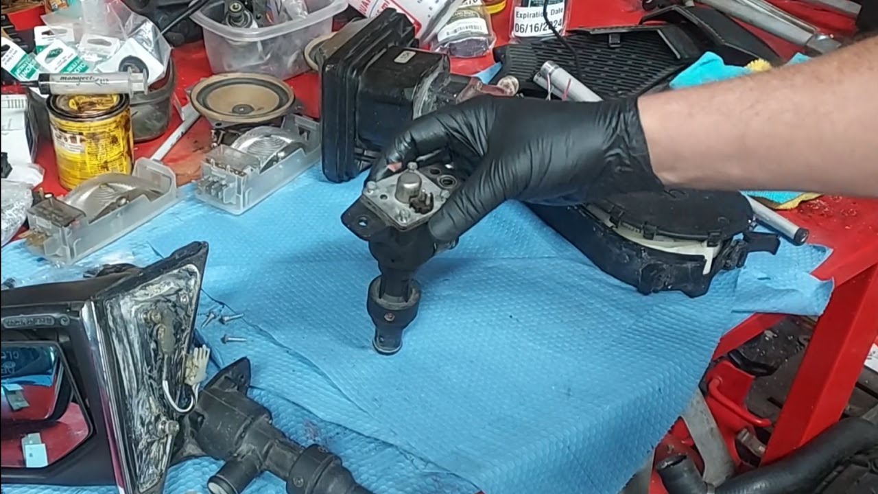 How to Repair the Mono valve - YouTube