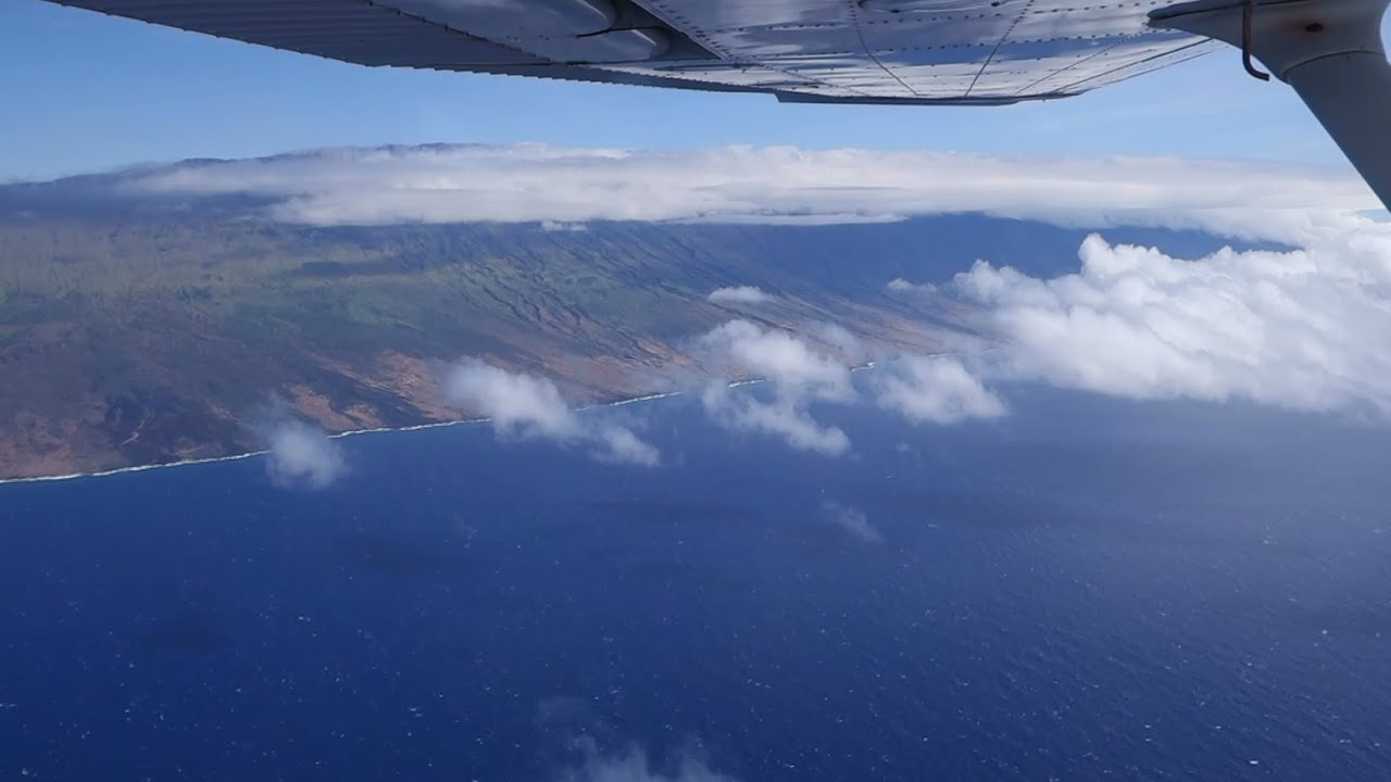 (HD)Crossing the Alenuihaha Channel between Maui and Big Island Hawaii ...