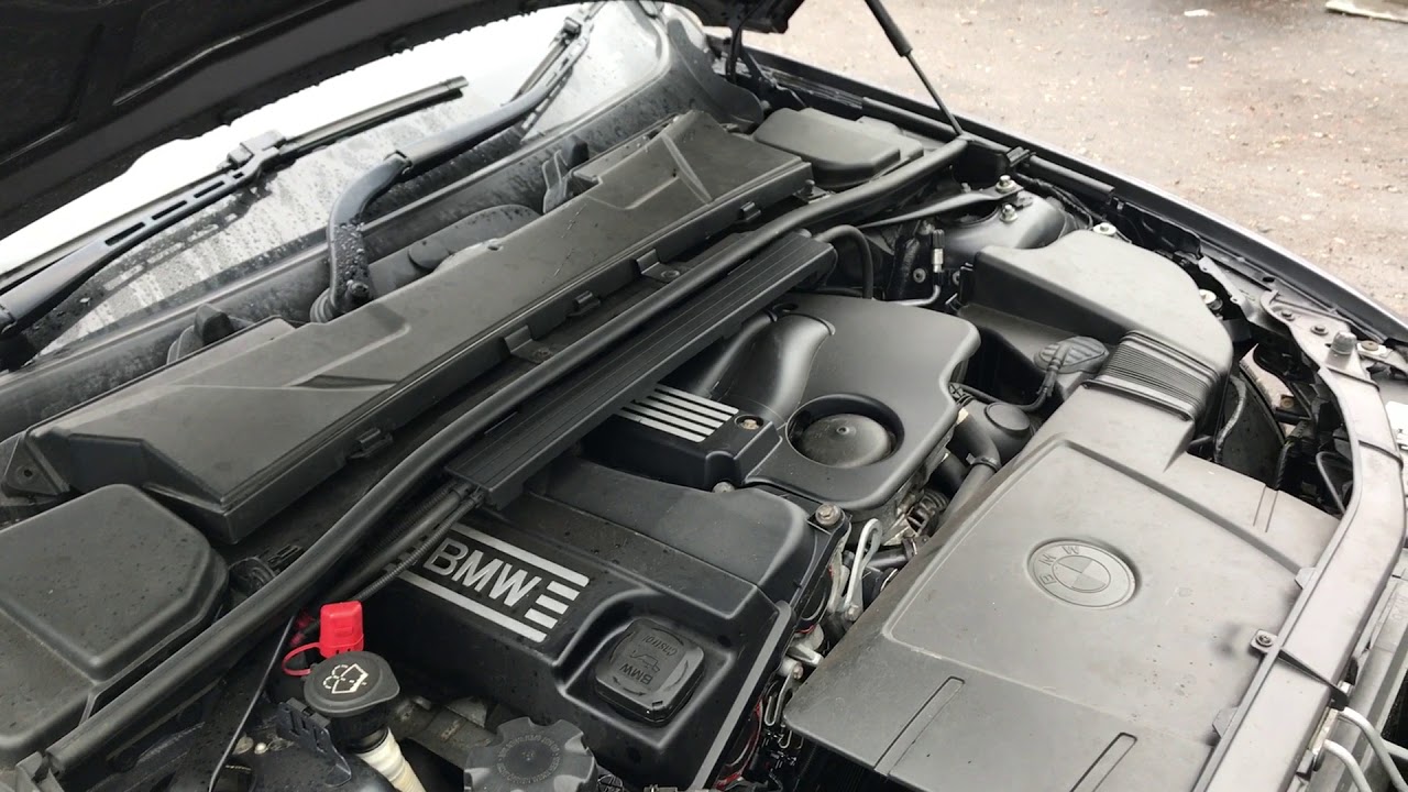 BMW E90 2.0i N46B20 - YouTube