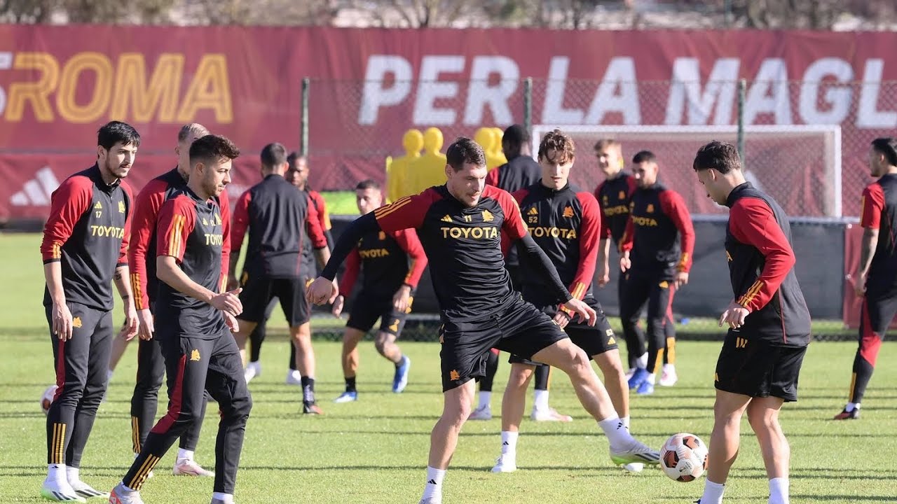 AS Roma training photos 💛 ️ 29.11.2023 #asroma @asroma ...