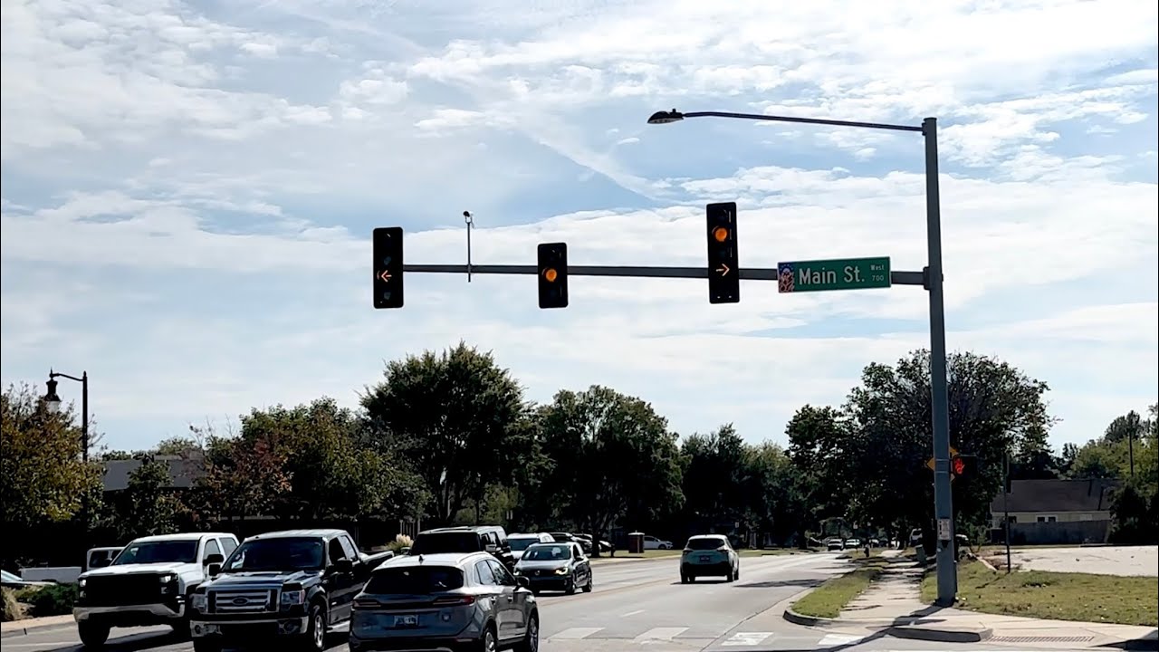 McCain FYA & Peek Traffic Lights - YouTube