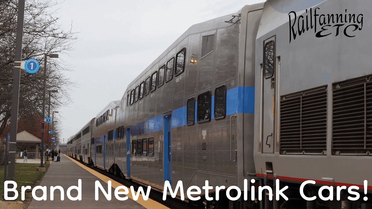 NEWLY PAINTED Metrolink Cars Heading to California - YouTube