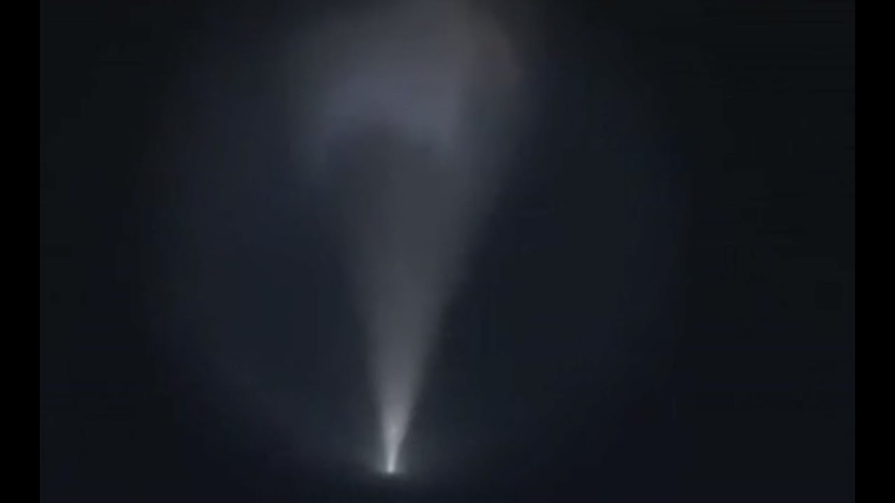 Amazing SpaceX rocket plume from Inspiration4 launch seen in raw video ...